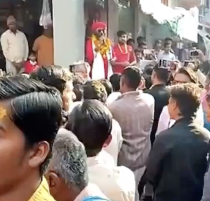 In Mahoba, Armed Monk Calls for War, Weaponisation of Hindu Youth ...